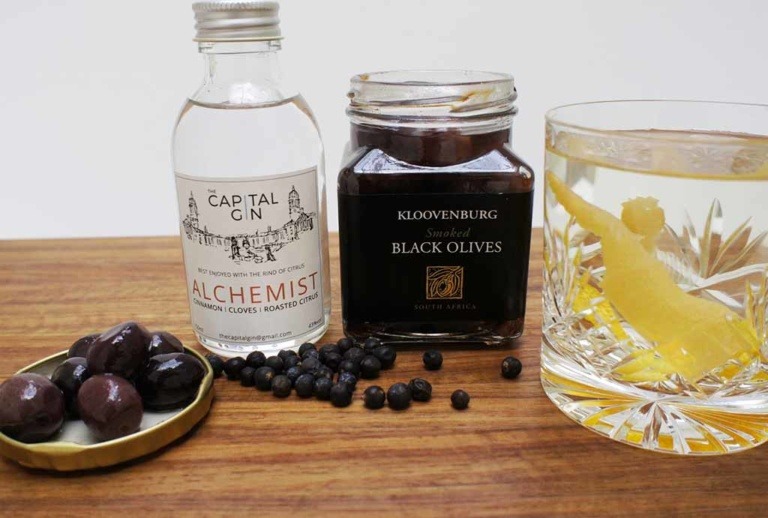 Gin and Olives Pairing Inspiration
