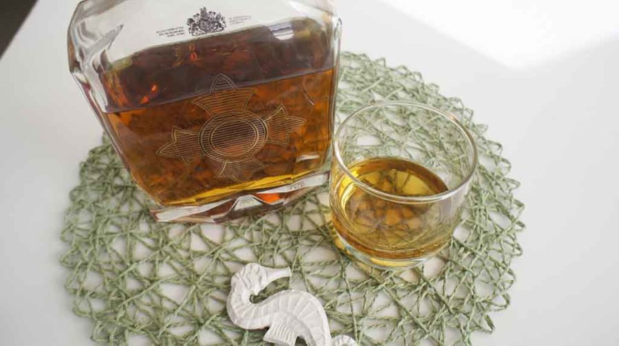 Johnnie Walker Blue Label vs XR Whisky